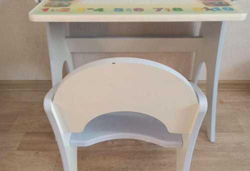 Детский стол и стул для рисования