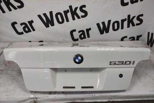 Крышка багажника BMW E39 цвет 300