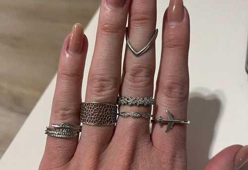 Серебряные кольца размер 17-17,5
