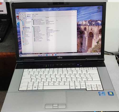 Ноутбук Fujitsu LifeBook E780