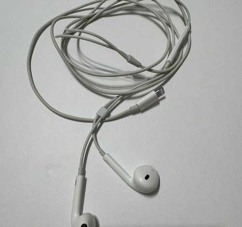 Наушники apple earpods с разъемом lightning