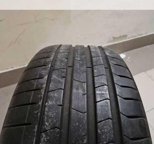 Pirelli P Zero 225/40 R19 93Y