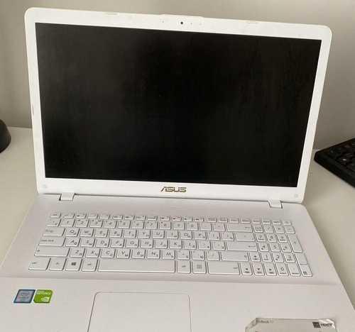 Asus Vivobook 17