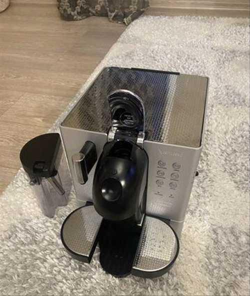 Капсульная кофемашина Delonghi Nespresso