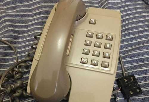 Стационарный телефон времён СССР
