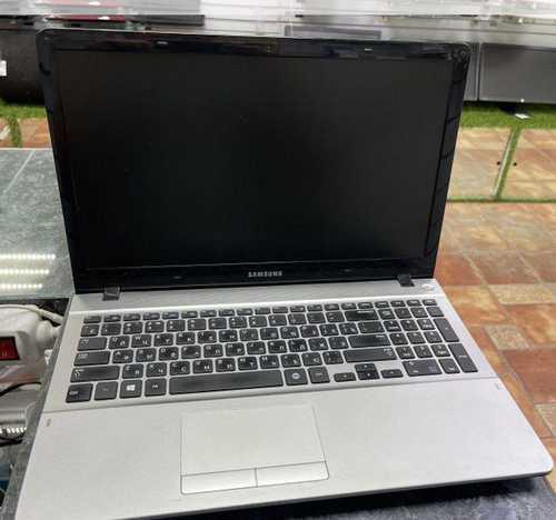 Ноутбук Samsung NP 370R5E