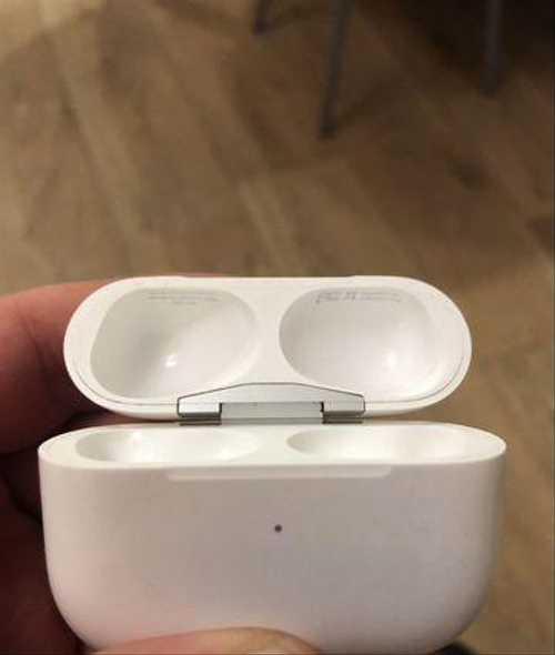 Сломался кейс для airpods