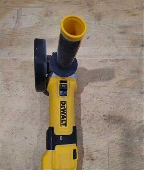 Ушм DeWalt dwe4257 с регулировкой