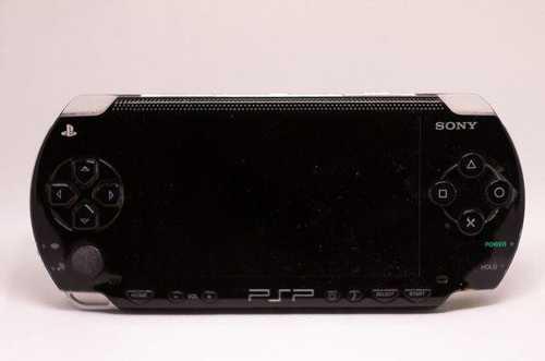 Sony PSP Fat c чехлом, зарядкой, играми