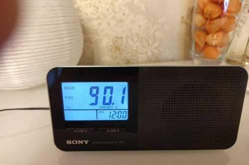 Радиобудильник Sony ICF-C705
