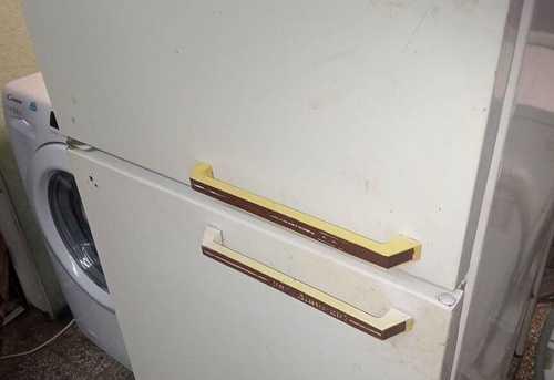 Холодильник 2х камерный