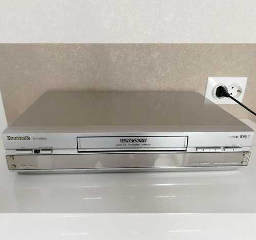 S-VHS Видеомагнитофон panasonic NV HS 830 EE-S