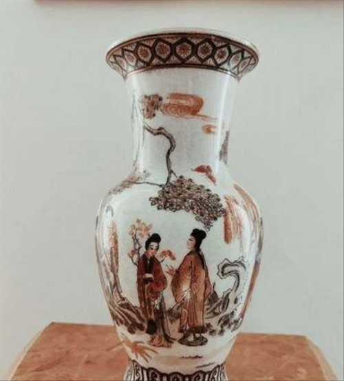 Старинная китайская ваза. Керамика. Стиль шинуазри