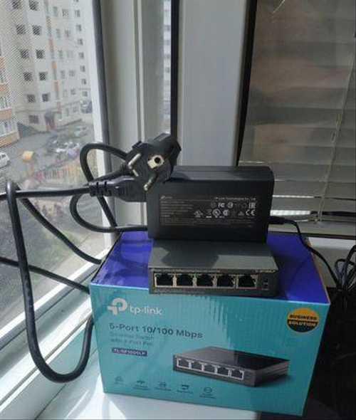 Коммутатор TP-Link TL-SF1005LP