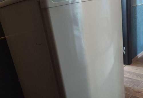 Холодильник на запчасти бирюса