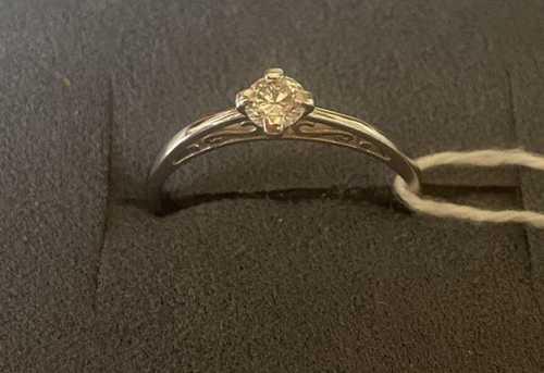 Золотое кольцо с бриллиантом 0.22 карата