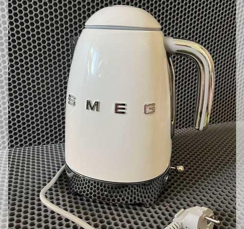 Чайник электрический smeg KLF04pbeu