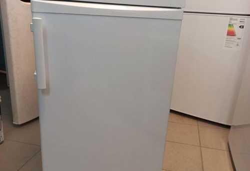 Холодильник с морозильной камерой. Доставка