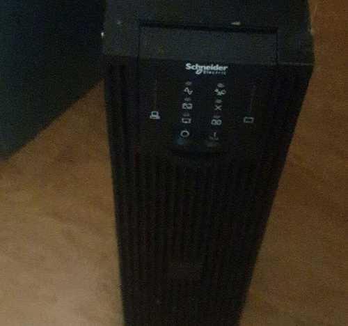 Ибп apc SMART ups 3000