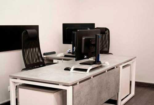 Рабочие офисные столы в стиле Лофт