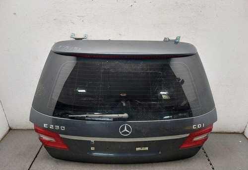 Фонарь крышки багажника Mercedes E W212, 2010