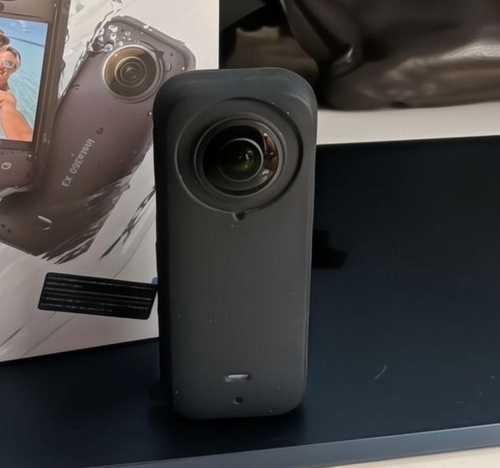 Insta360 x3