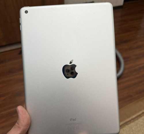 Планшет apple iPad 8 поколения 32гб