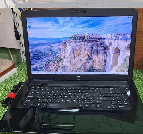 15.6" DNS 0164788, Core i5, RAM 8ГБ, 120 ГБ, GeForce GT 640M 2 ГБ