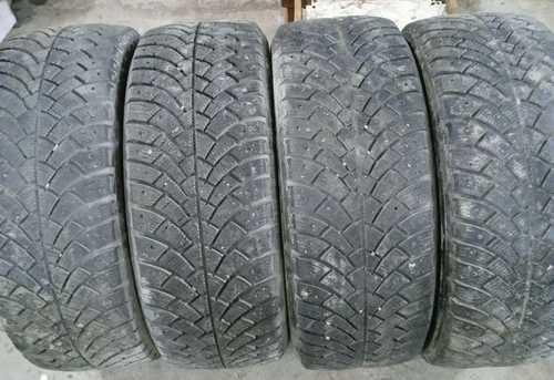 Bfgoodrich G-Force Stud 205/55 R16