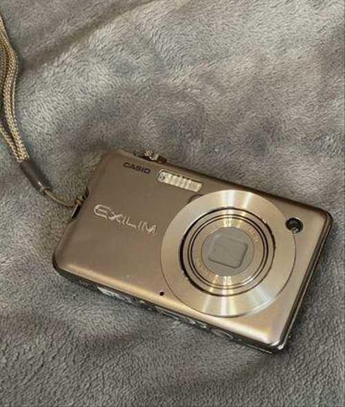 Цифровой фотоаппарат Casio Exilim