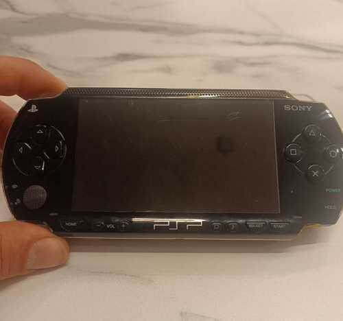 Sony psp 1004 прошитая с играми