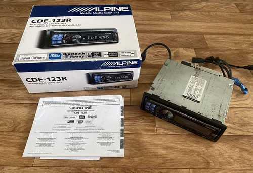 Автомагнитола Alpine CDE-123R /Nakamichi NQ523BD