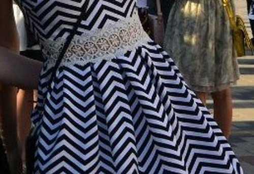 Нарядное платье-сарафан