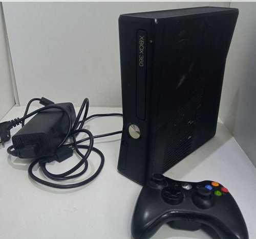 Игровые приставки Microsoft Xbox 360 E 500GB