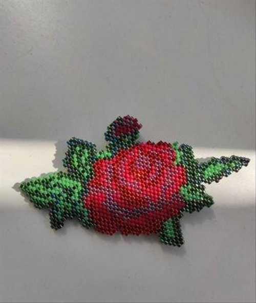Броши и кабошоны