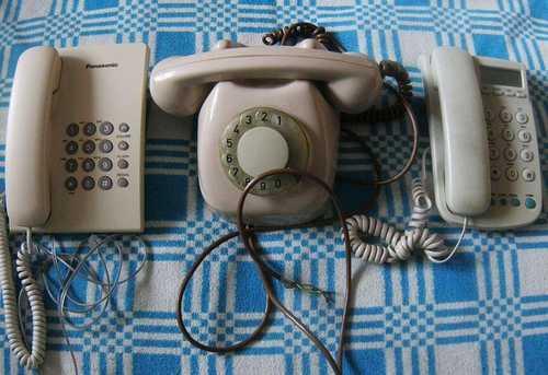 Старые кнопочные телефоны, дисковый телефон
