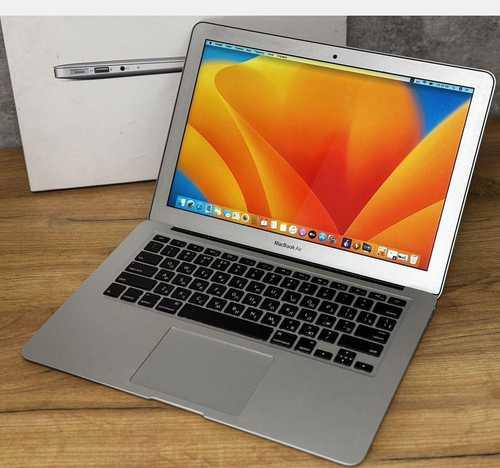 Отличный ноутбук Apple MacBook Air 13 Core i5 SSD