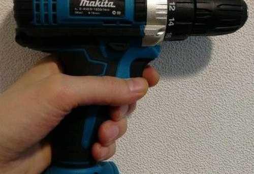 Шуруповерт makita 14 В с битами новый