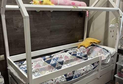 Кровать с матрасом домик