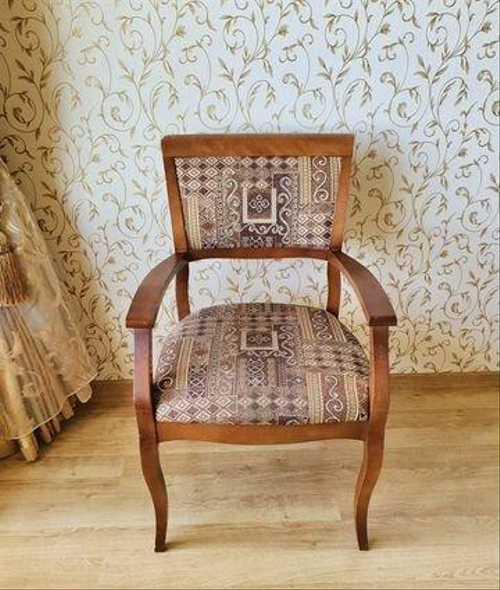 Кресло деревянное бу