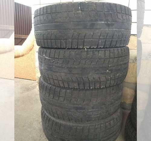 Bridgestone Blizzak Revo2 205/55 R16