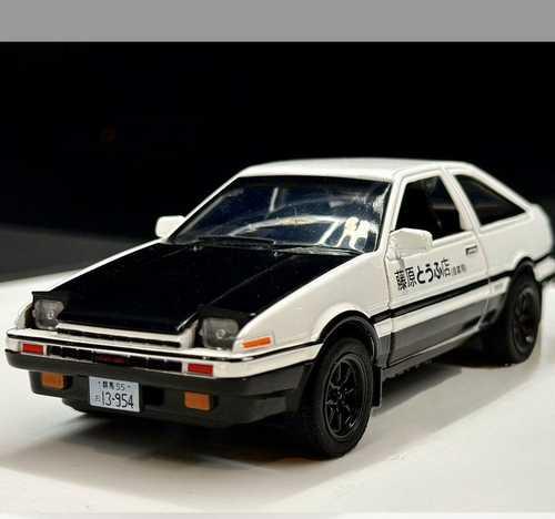 Модель Toyota Sprinter Trueno AE86 1:24