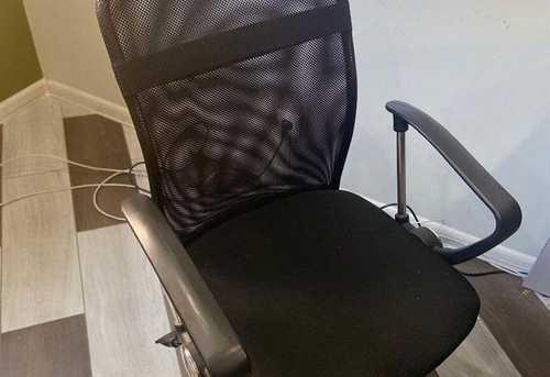 Офисное кресло бу черное