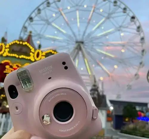 Instax mini 11 в аренду для ярких моментов