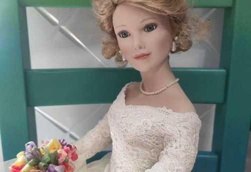 Кукла фарфоровая коллекционная невеста