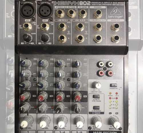 Behringer xenyx 802