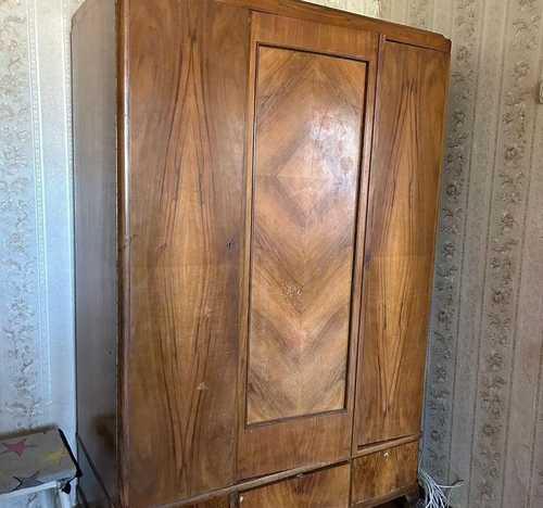 Шкаф деревянный бу