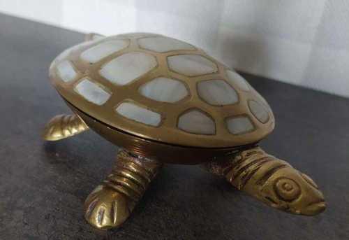 Шкатулка черепаха латунь перламутр Индия декор