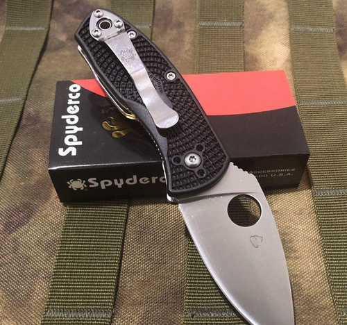 Нож Spyderco Ambitious черный