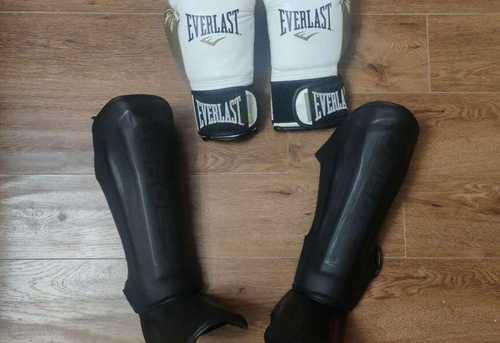 Перчатки боксерские и Щитки для ног